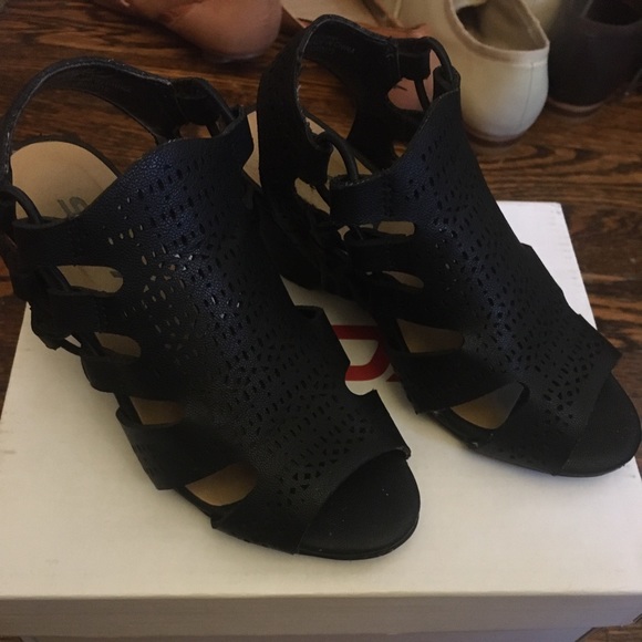 Soda | Shoes | Girls Wedge Sandals | Poshmark